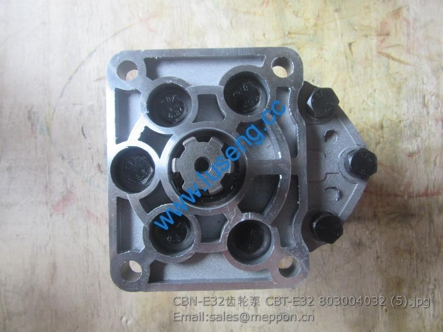 CBN-E32 CBT-E32 803004032 XCMG GEAR PUMP – Luseng Co., Ltd